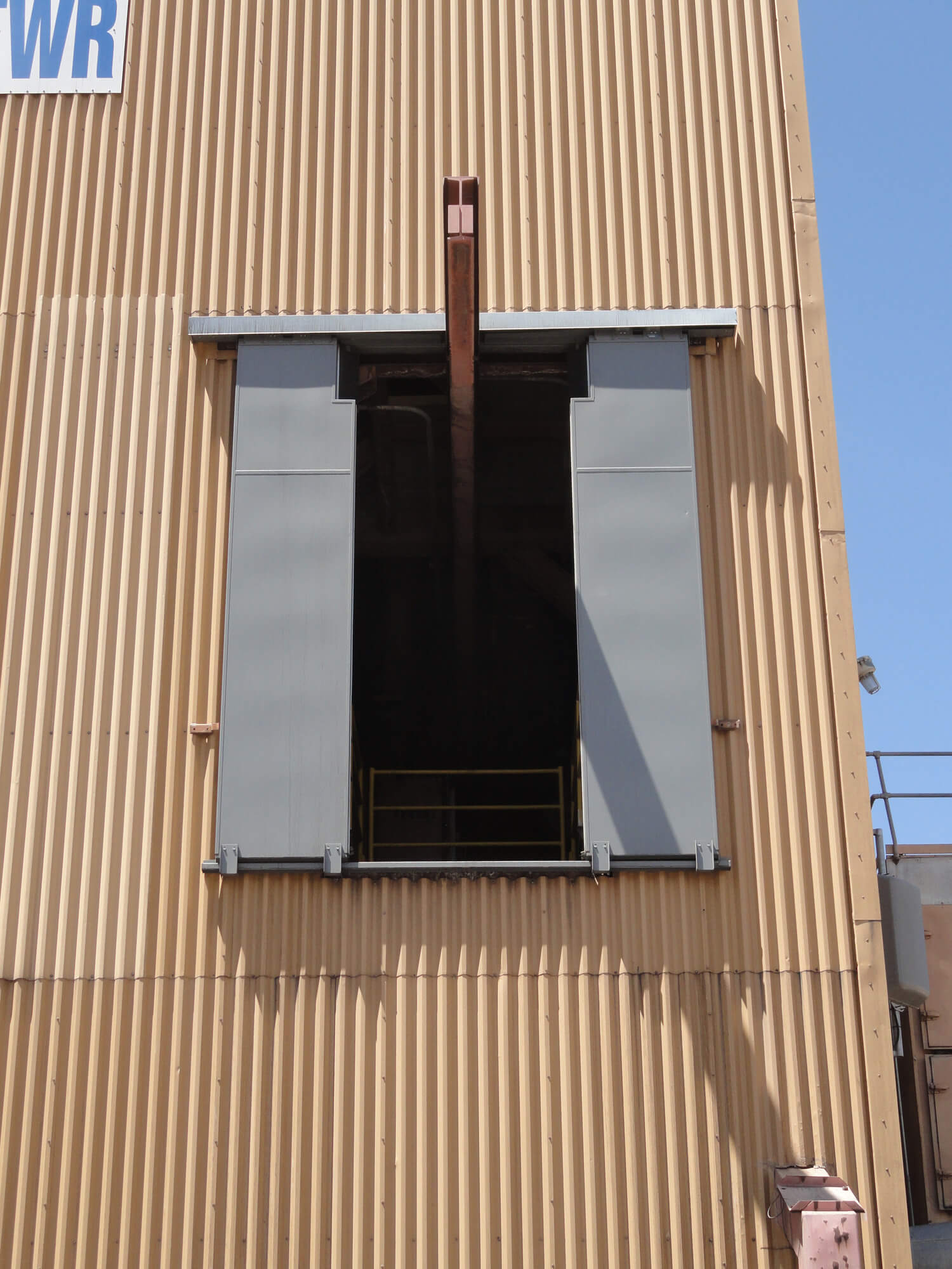 Bi-Part Sliding Monorail Door | PS Access Solutions®